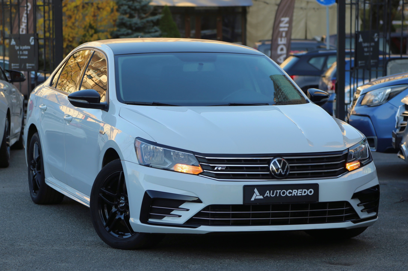 Buy a car Volkswagen Passat 2018 year - AutoCredo
