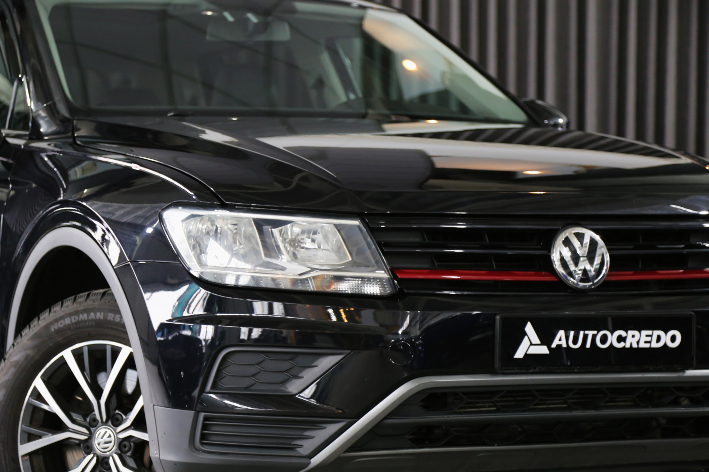 Buy a car Volkswagen Tiguan 2019 year - AutoCredo