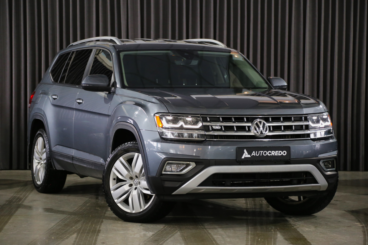 Buy a car Volkswagen Atlas 2018 year - AutoCredo