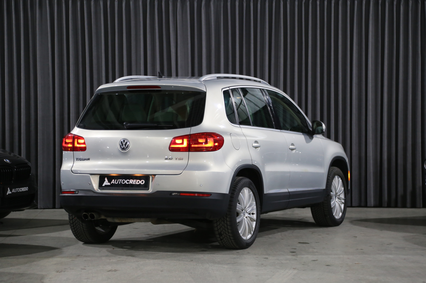 Buy a car Volkswagen Tiguan 2012 year - AutoCredo