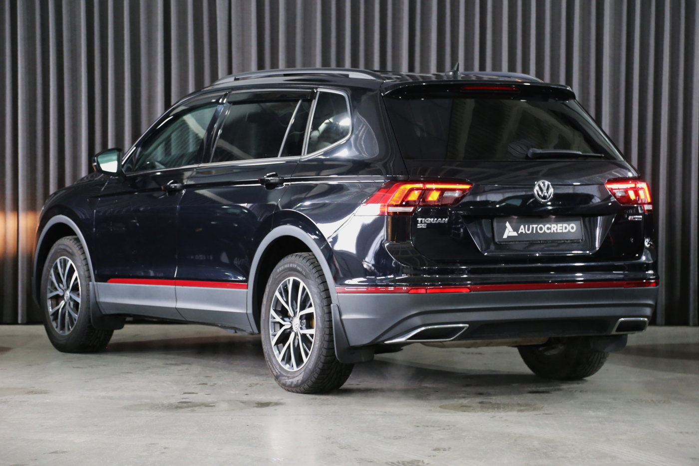 Buy a car Volkswagen Tiguan 2019 year - AutoCredo