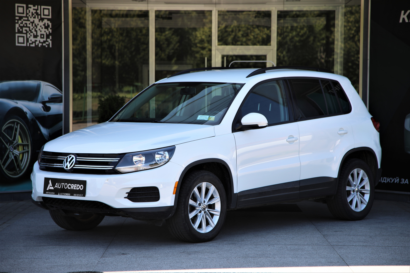 Buy a car Volkswagen Tiguan 2018 year - AutoCredo