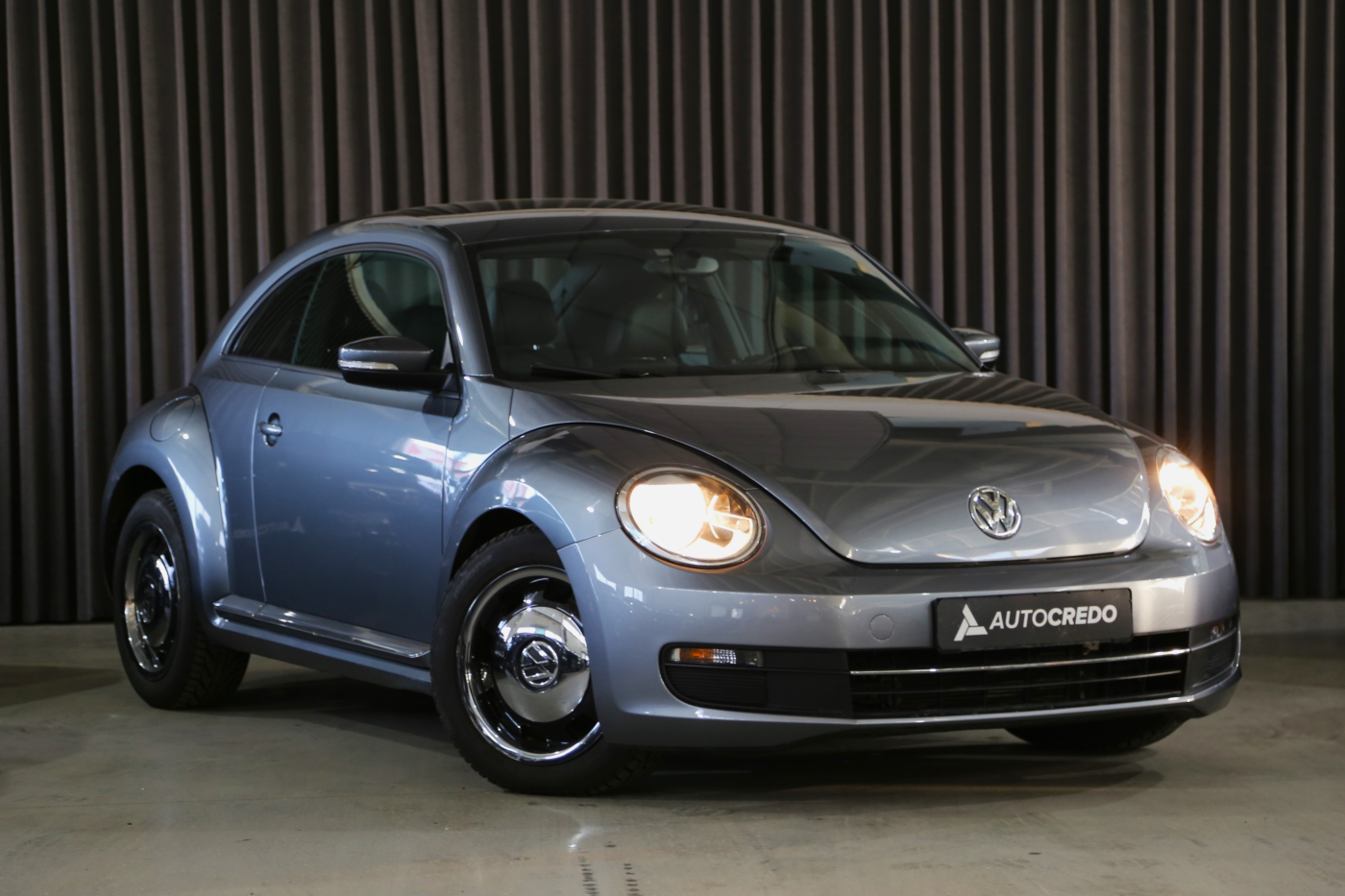 Buy a car Volkswagen Beetle 2013 year - AutoCredo
