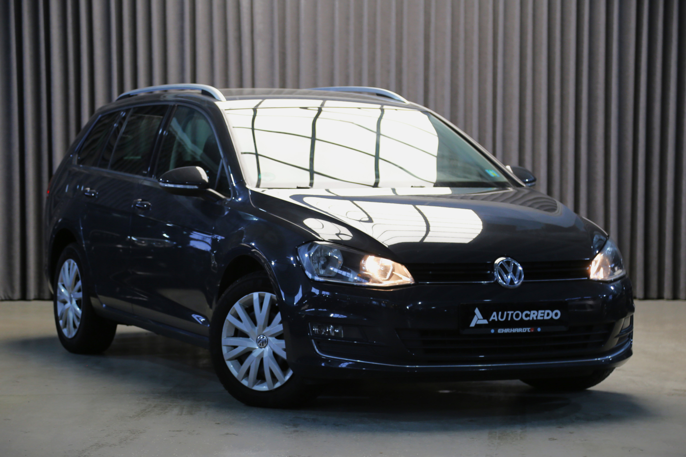 Buy a car Volkswagen Golf 2016 year - AutoCredo